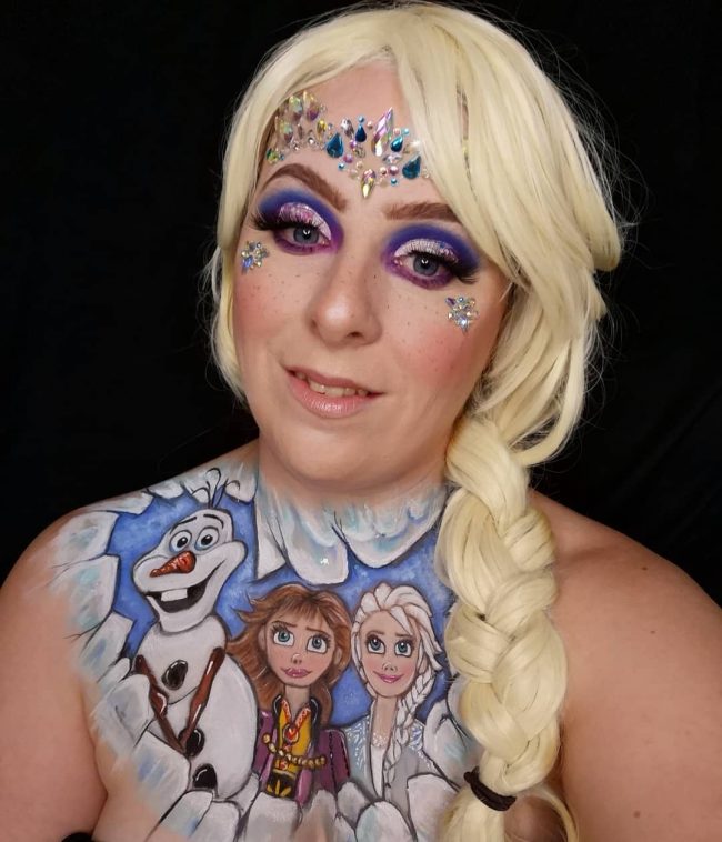 Woman Spends Up to 11 Hours Turning Herself Into the Most Stunning ...