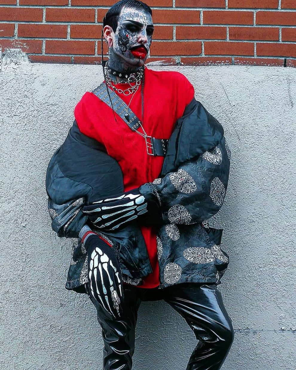A Canadian Artist Is Transforming His Look with Extreme Plastic ...