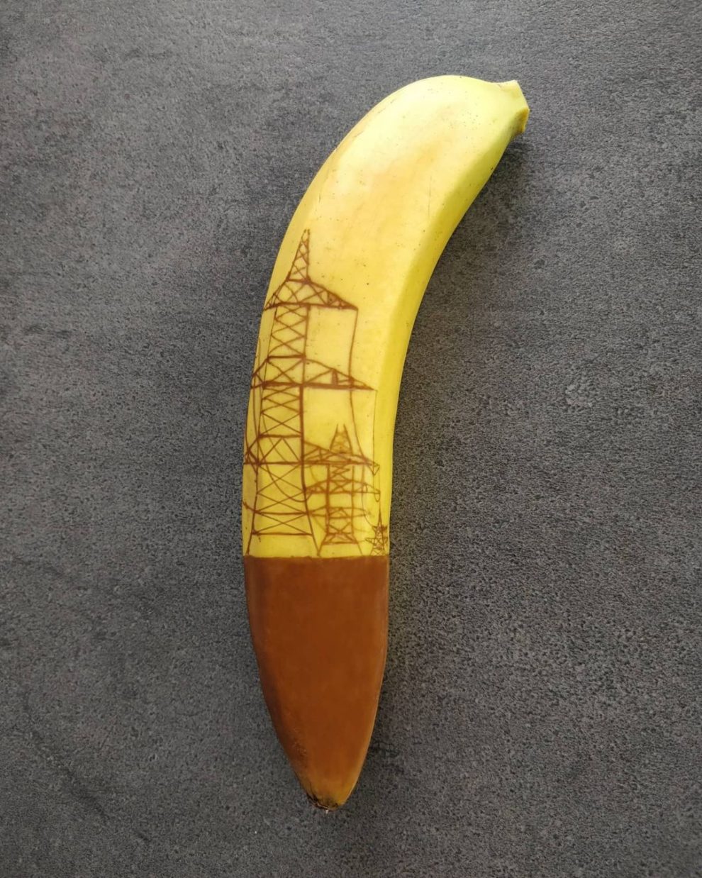 This Artist Creates Amazing Banana Art Made by Poking and Bruising the ...