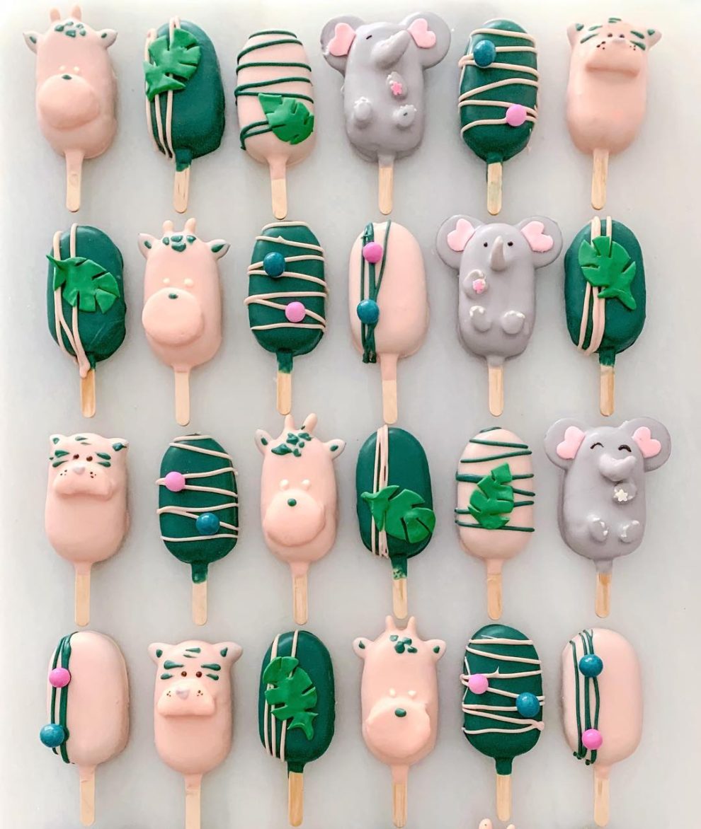 Sweet Bakery in Pastel Colors » Design You Trust — Design Daily Since 2007