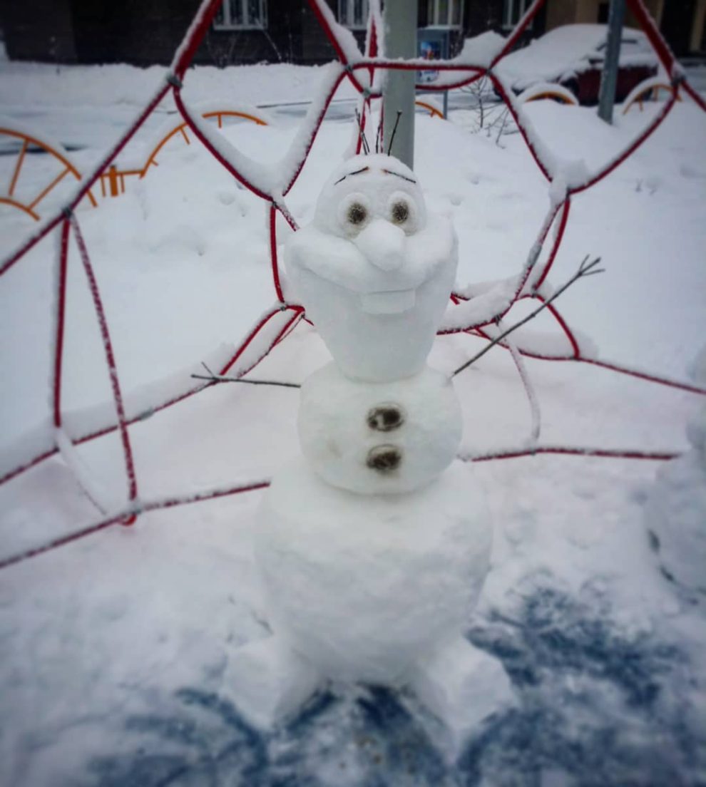 Snow Cuteness or Unusual Winter Hobby: Artist Creates Tiny Snow ...