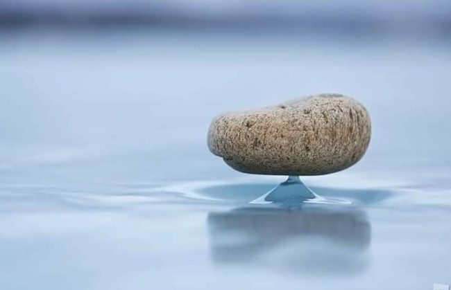 Baikal Zen: Rare Phenomenon Makes Rocks Look Like They Are Floating ...