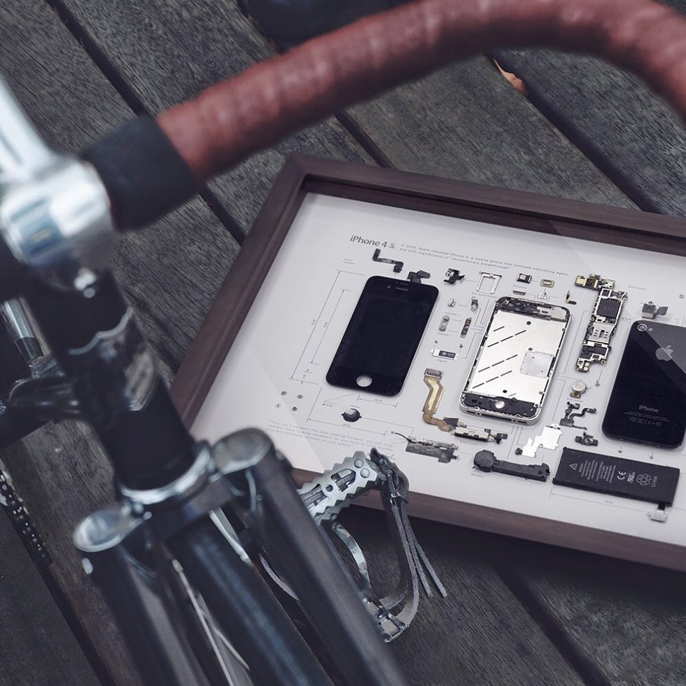 This Company Turns a Disassembled Smartphone Into Decor for Your Home ...