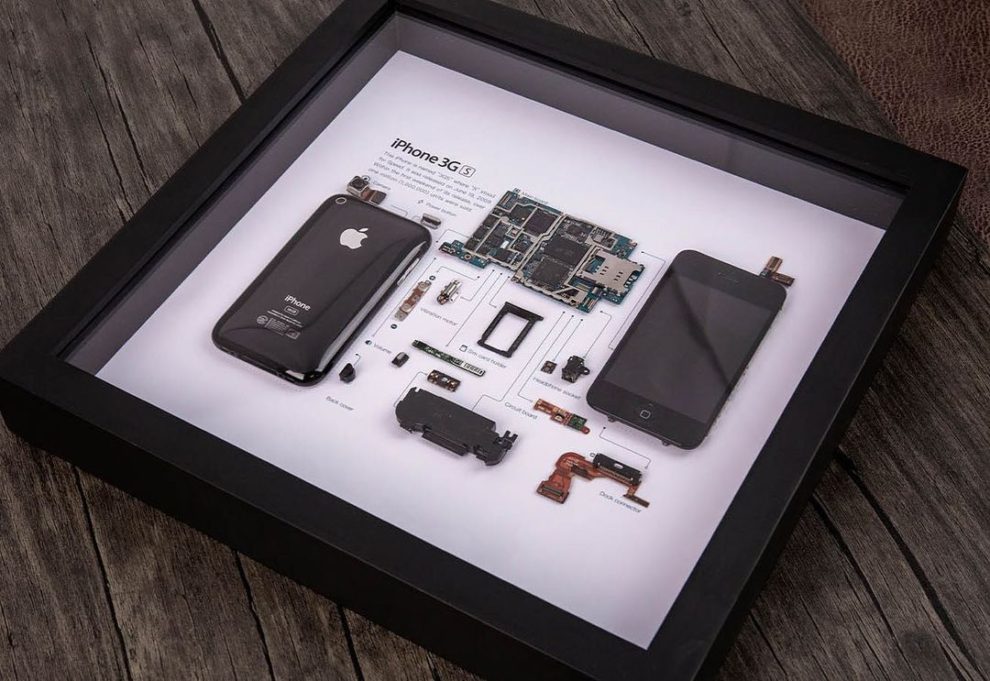 This Company Turns a Disassembled Smartphone Into Decor for Your Home ...