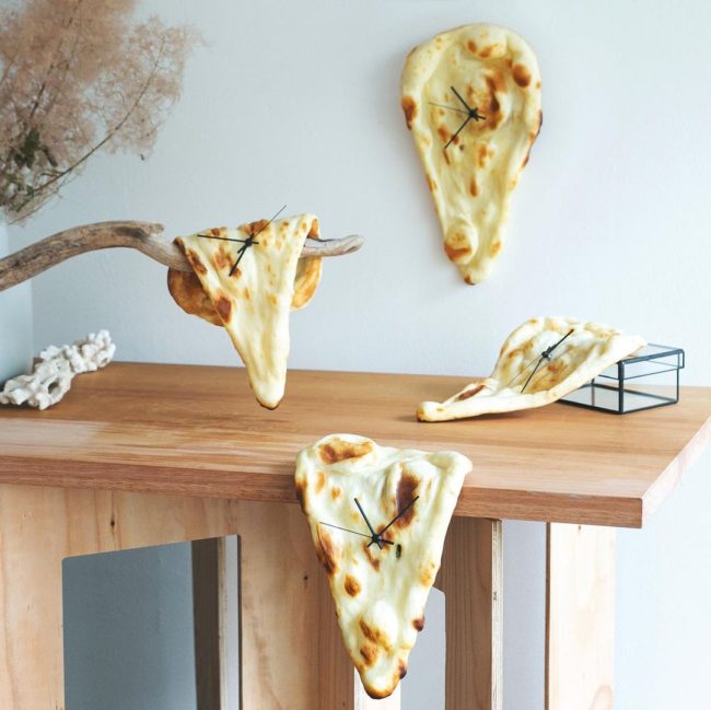 New Naaan Bread Clocks Made from Real Bread Take Inspiration from Dali ...
