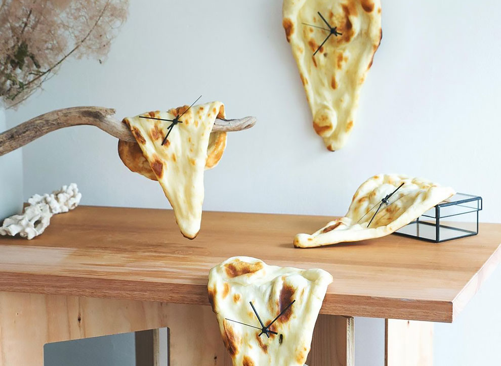 New Naaan Bread Clocks Made from Real Bread Take Inspiration from Dali ...