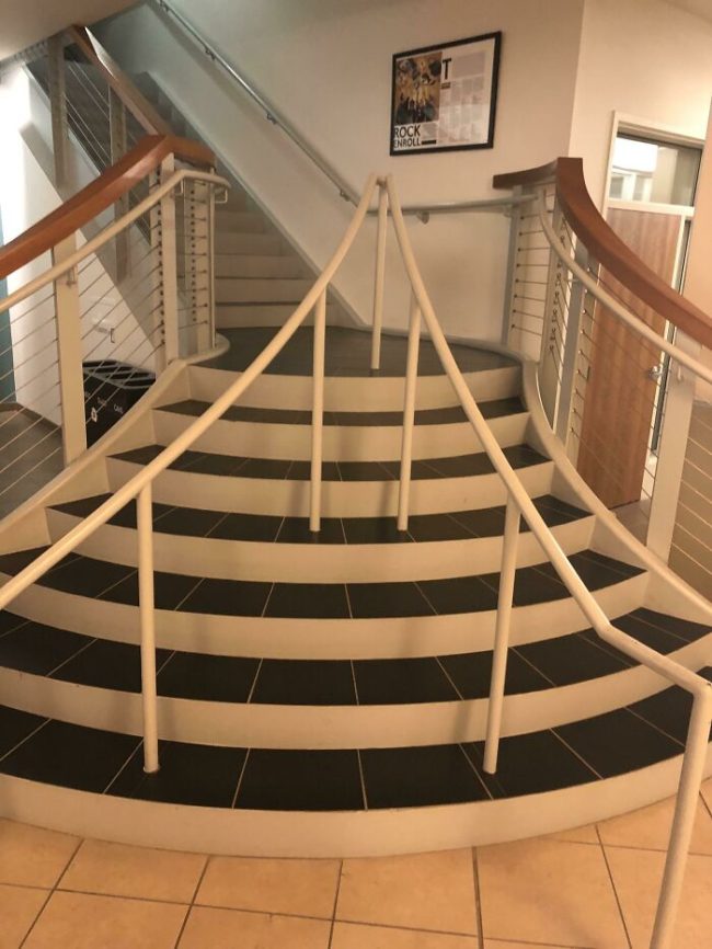 Epic Stair Design Fails That May Result In Some Serious Injuries ...