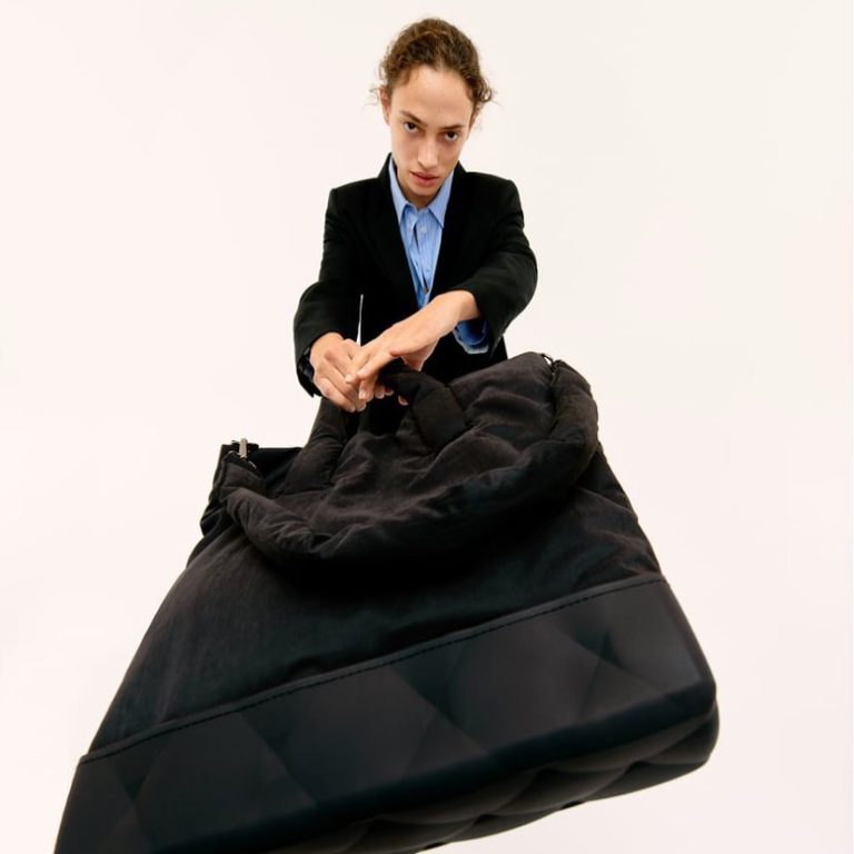 Zara Shoppers Are Complaining It’s Impossible To Shop Online Due To ...