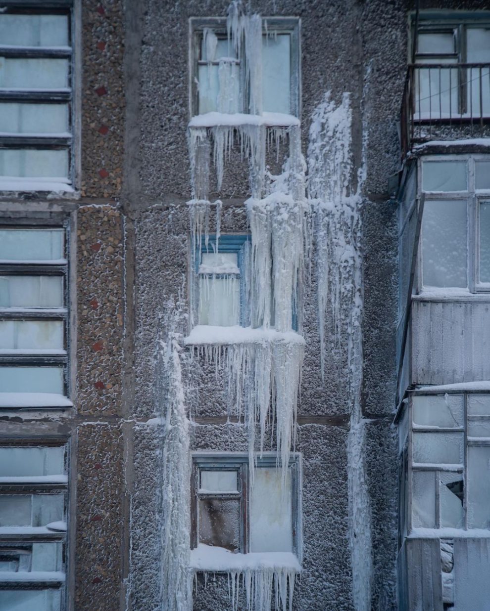 “Frozen Apartments of Vorkuta”: Incredible Photos from The Heart of The ...