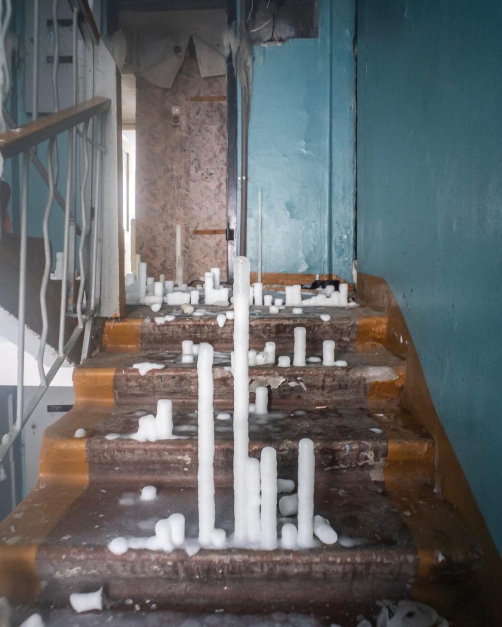 “Frozen Apartments of Vorkuta”: Incredible Photos from The Heart of The ...