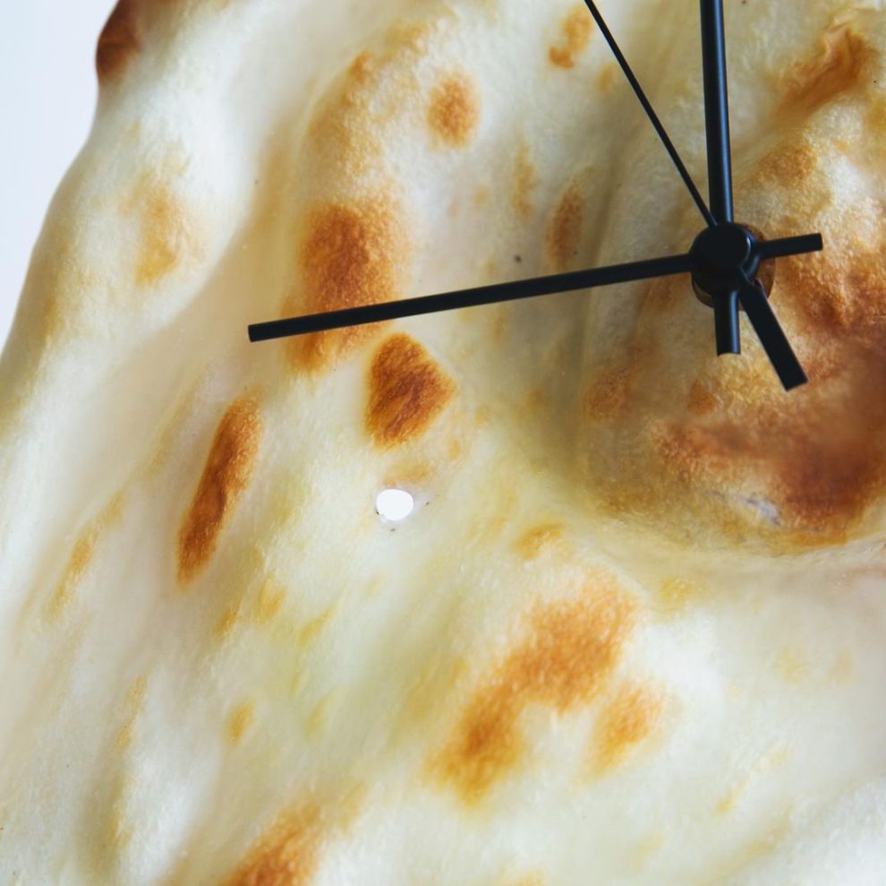 New Naaan Bread Clocks Made from Real Bread Take Inspiration from Dali ...