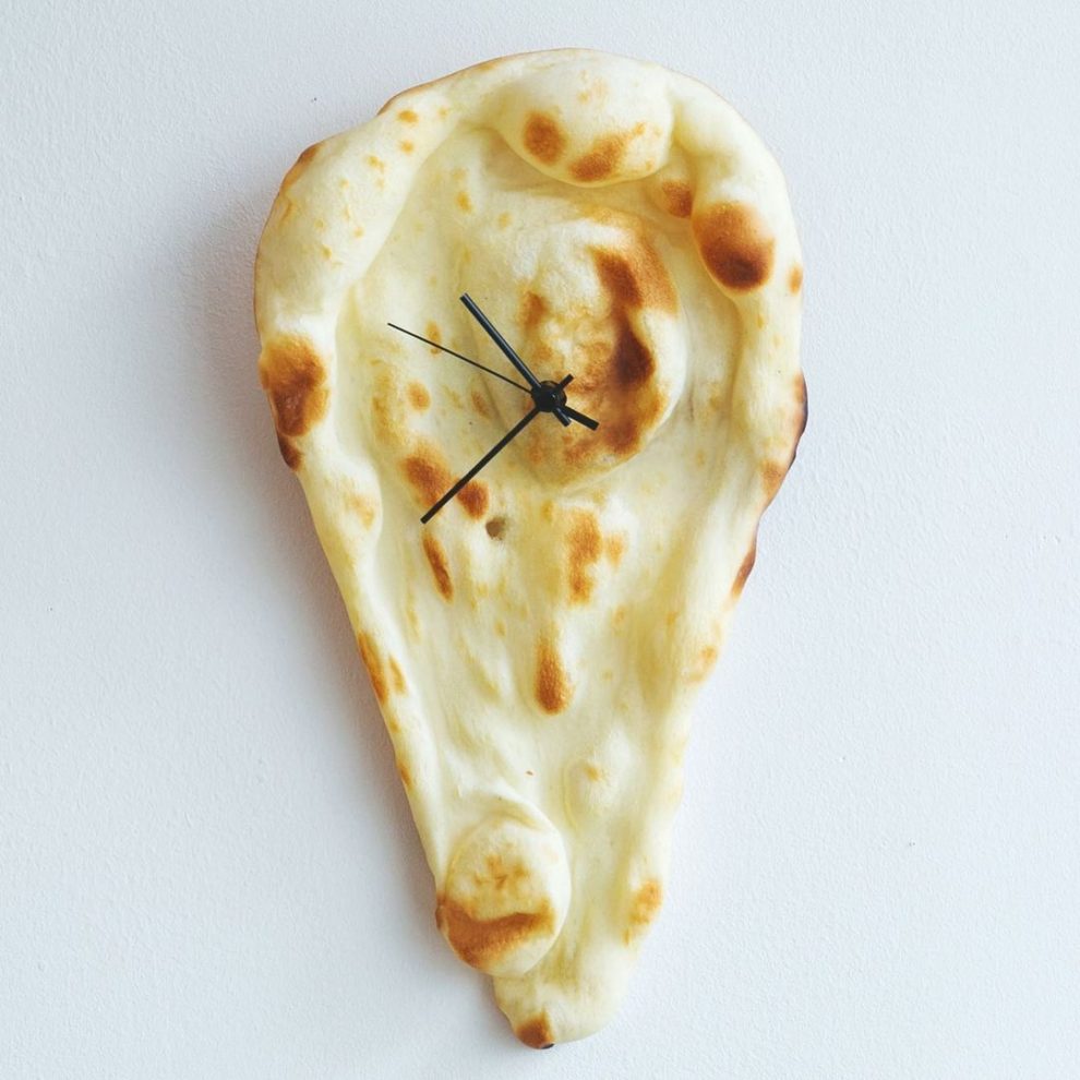 New Naaan Bread Clocks Made from Real Bread Take Inspiration from Dali ...