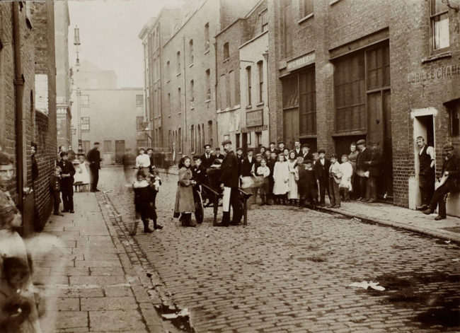 Jack London’s Extraordinary Photos of London’s East End in 1902 ...