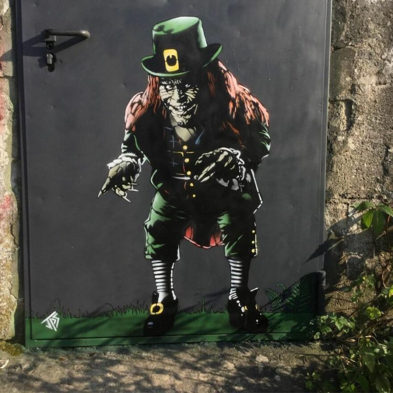 Artist Makes Streets Less Boring By Making Graffiti That Interacts With ...