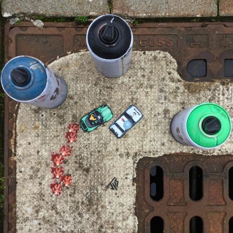 Artist Makes Streets Less Boring By Making Graffiti That Interacts With ...