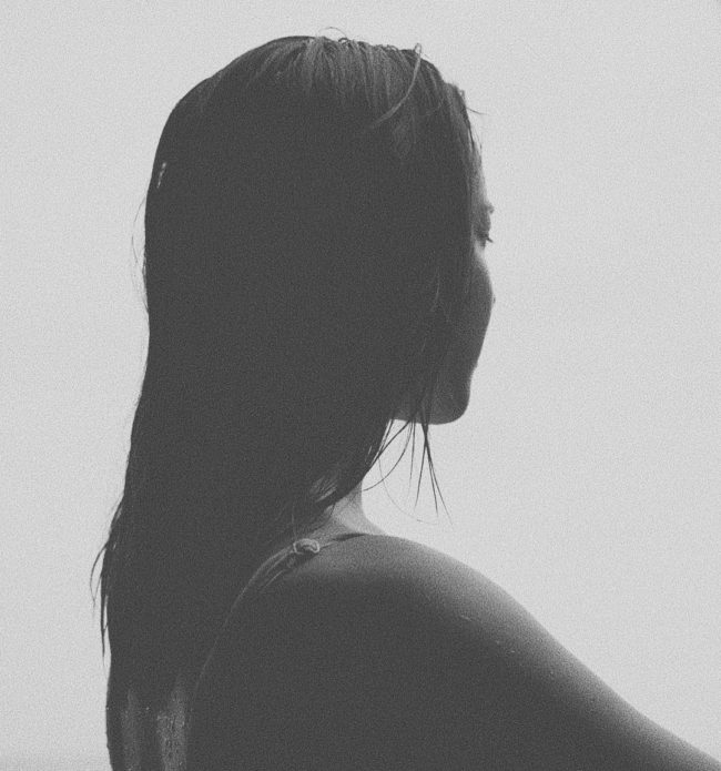 Photographer Reveals the Beauty of Female Body in Minimalistic ...