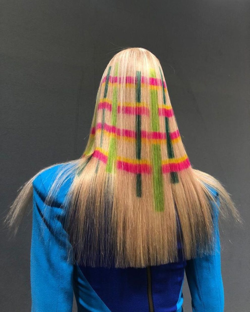 Spanish Hairdresser Develops a Digital Printing Technique on Hair ...
