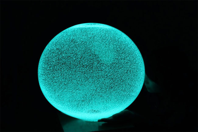 Phosphorescent Glass Sculptures Illuminate in Presence of People ...