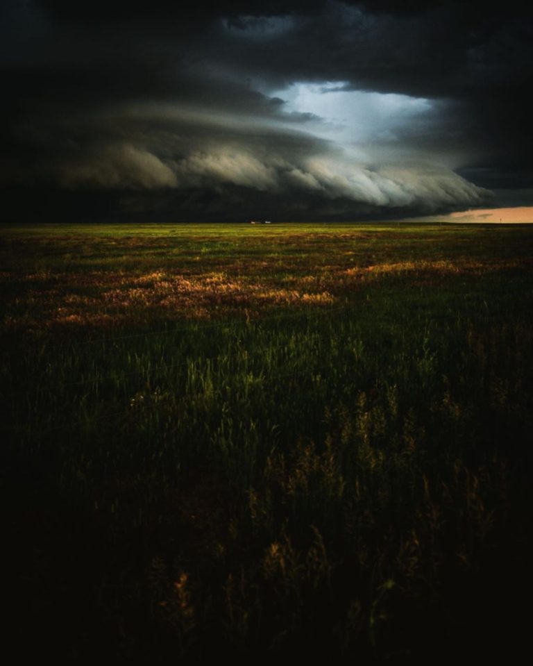“Into the Storm…”: Daredevil Photographer Captures Incredible Storm ...