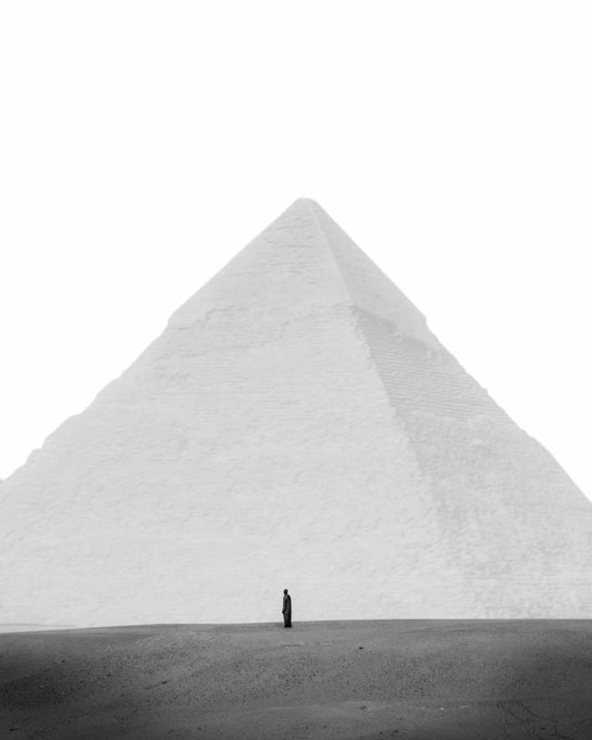 This Egyptian Photographer’s Series on the Giza Pyramids is Absolutely ...
