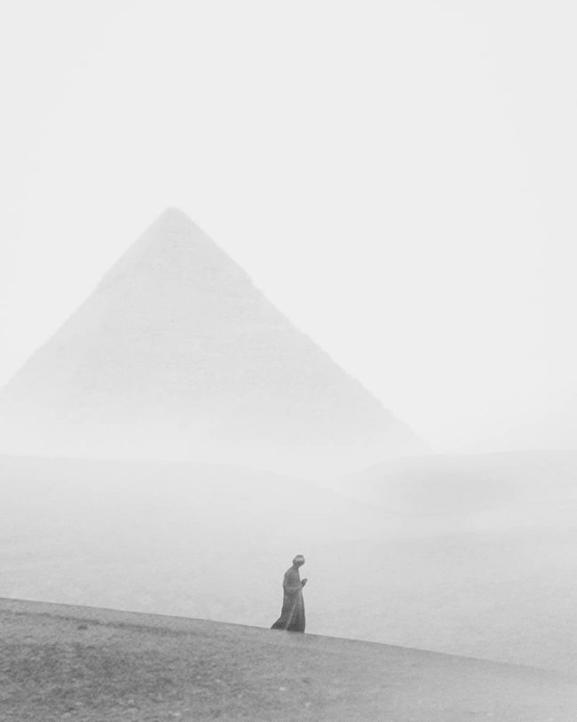 This Egyptian Photographer’s Series on the Giza Pyramids is Absolutely ...