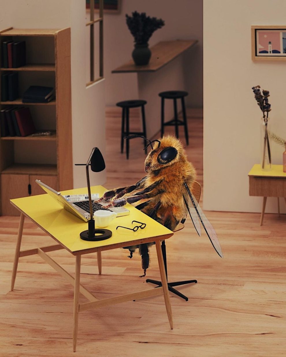Introducing The World’s First Bee Influencer » Design You Trust ...
