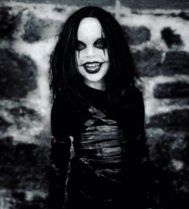 A Horror–mad Seven-Year-Old Girl Has Ditched Disney Princesses to ...