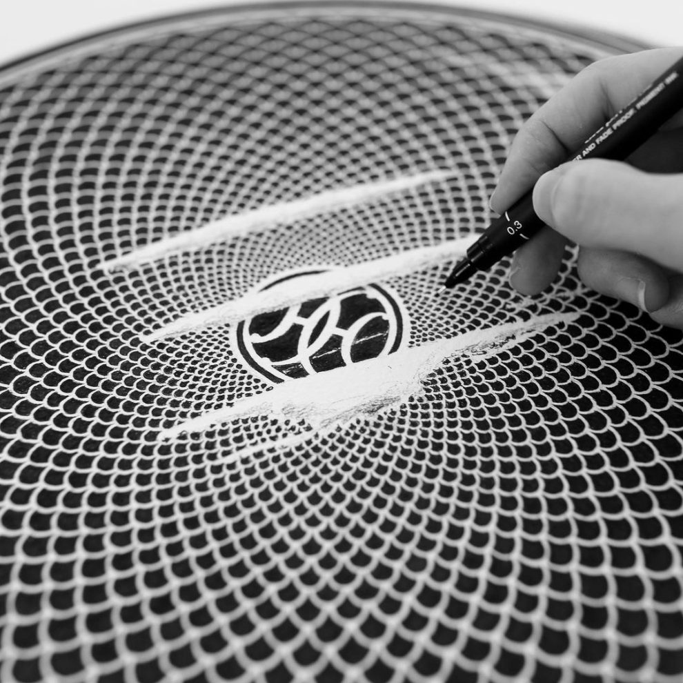 The Ultra-Realistic, Three-Dimensional Paintings of CJ Hendry » Design ...