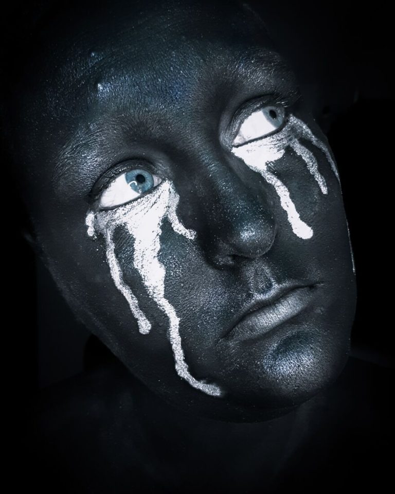 This Artist Uses Her Face As A Canvas » Design You Trust — Design Daily ...