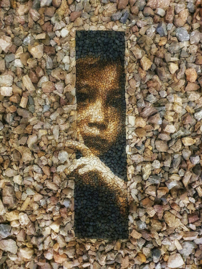 British Artist Justin Bateman Creates Intricate Art Using Pebbles ...