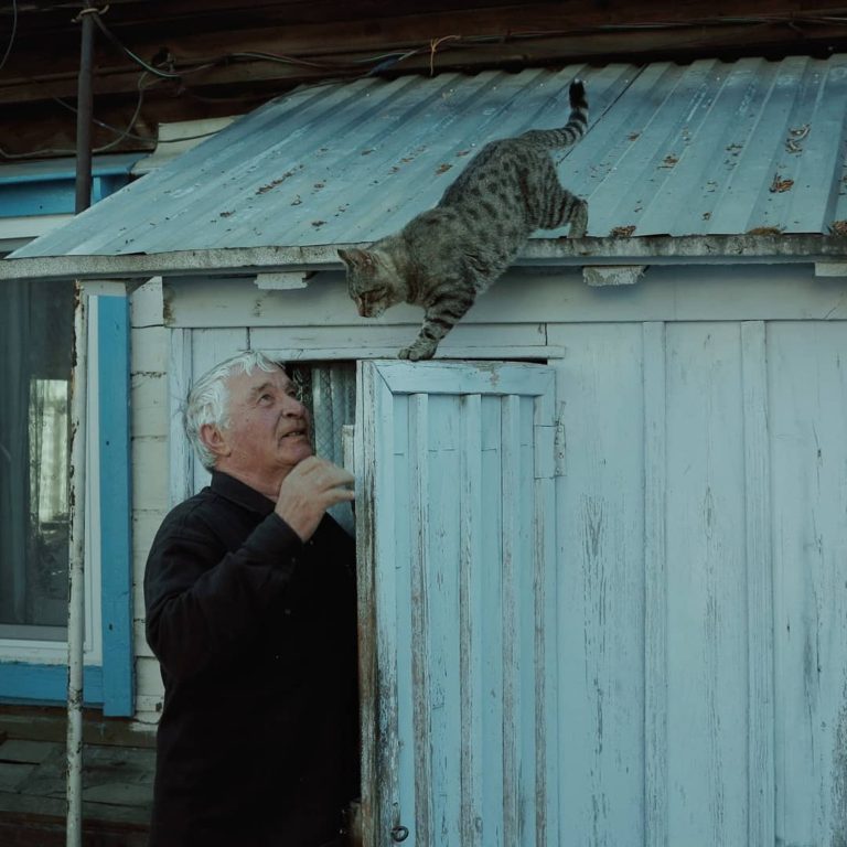 Photographer Captures the Decadence and Conflict of Russia’s Turbulent ...