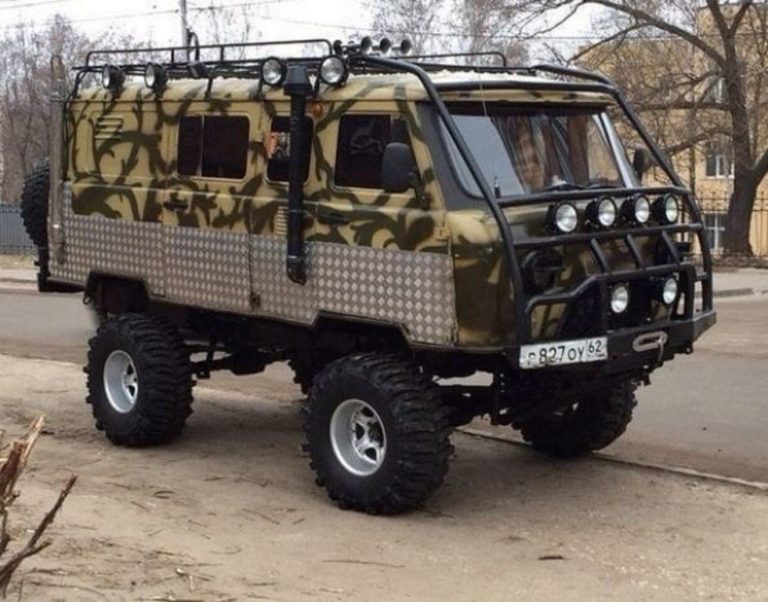“UAZ Bukhanka”: Russia’s Most Legendary Off-Road Vechicle for Bizarre ...