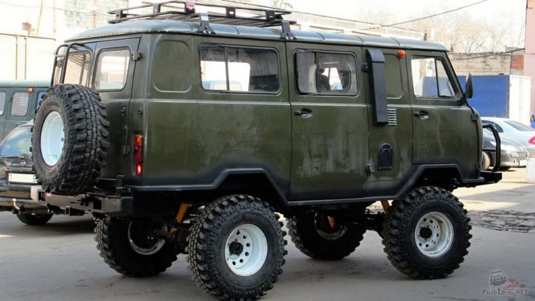 “UAZ Bukhanka”: Russia’s Most Legendary Off-Road Vechicle for Bizarre ...