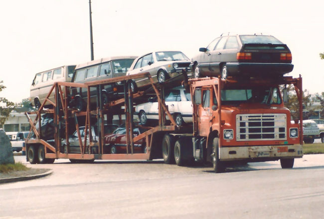 Amazing Photographs of Auto Transporters From the 1970s and 1980s ...