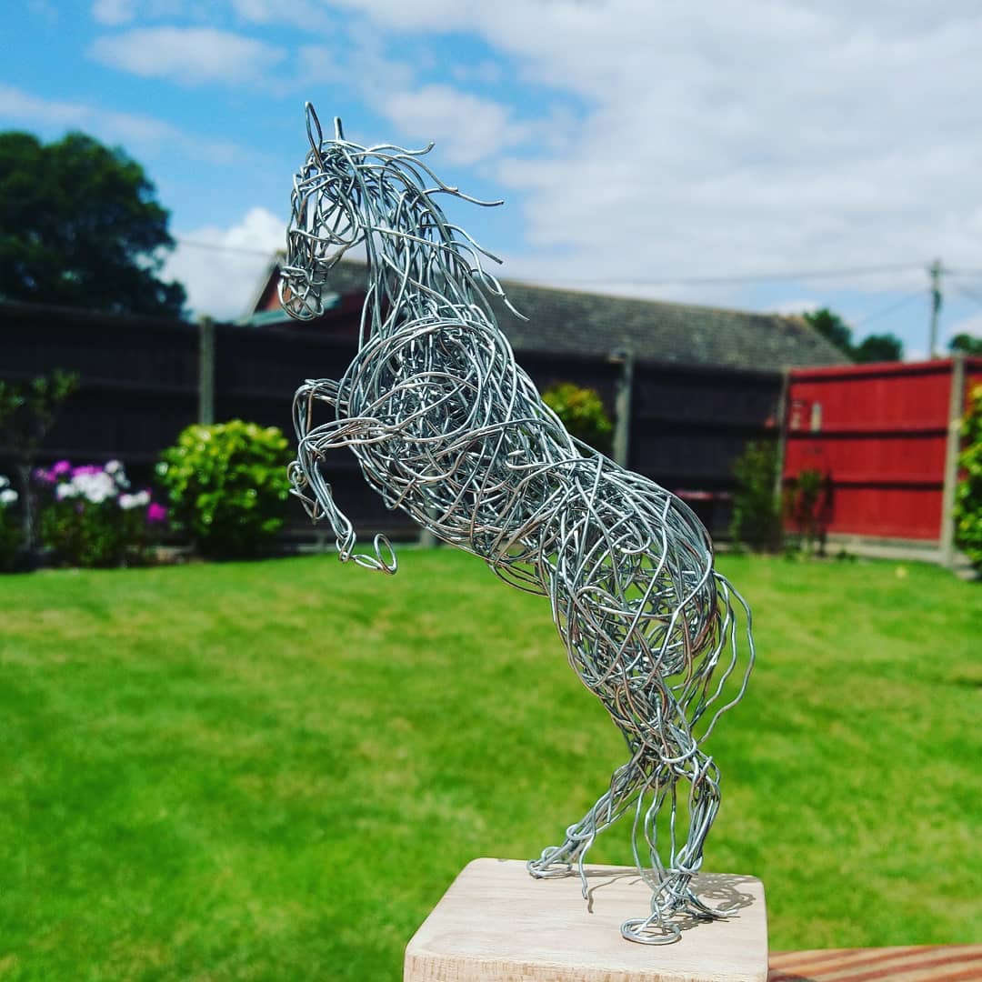 Self-Taught Artist Makes Horse Sculptures That Are Shockingly Good ...
