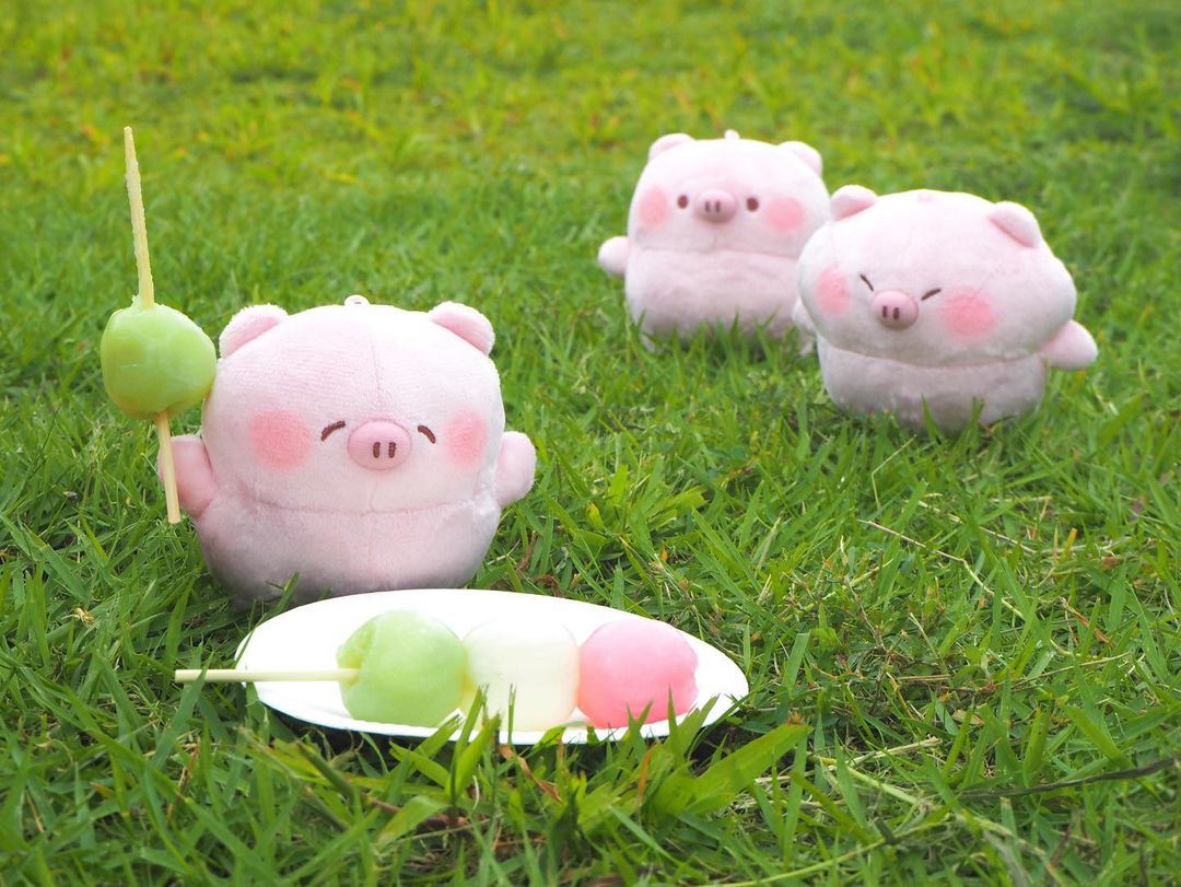 Megumi Fujimoto’s Cute Fat Piglets » Design You Trust — Design Daily ...