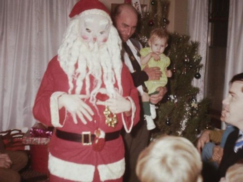 Photos of 40 Scariest Santas of All Time » Design You Trust — Design ...