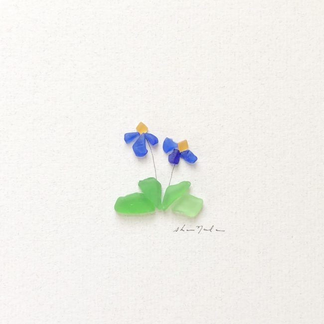 Canadian Artist Sharon Nowlan Creates Stunning and Enchanting Pebble ...