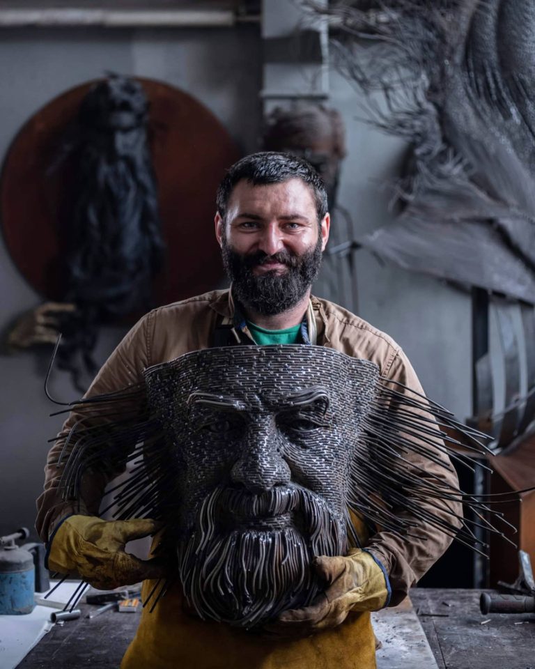 Artist Creates Superb Sculptures Using Industrial Metal Wires » Design ...