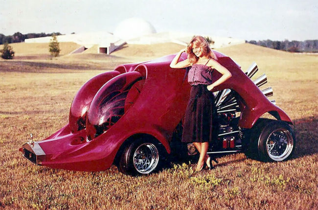 The RoAcH CoAcH: How the Designer Imagined the Cars of The Future from ...