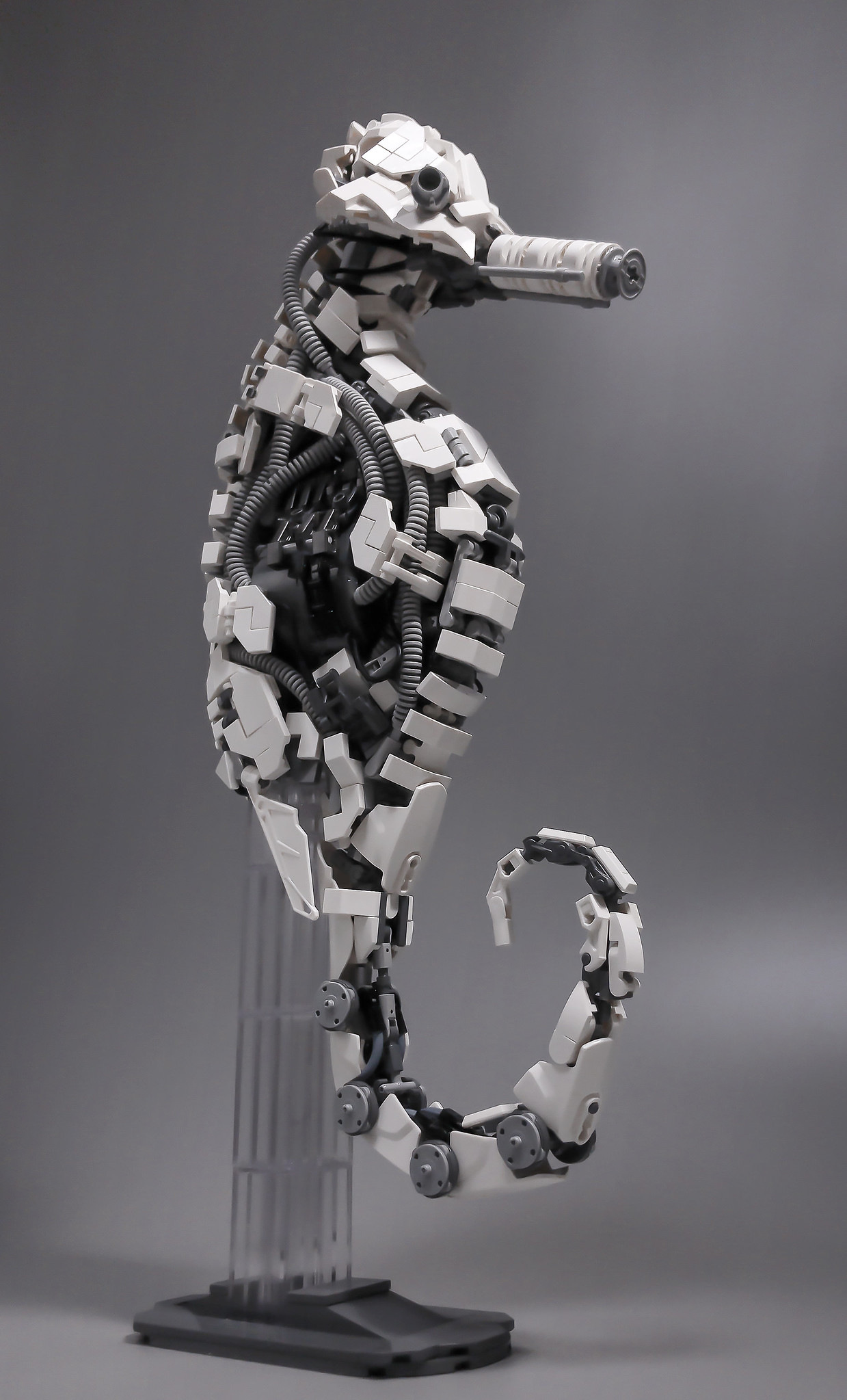 Japanese Artist Creates Superb Mecha Creatures Out of LEGO Bricks ...