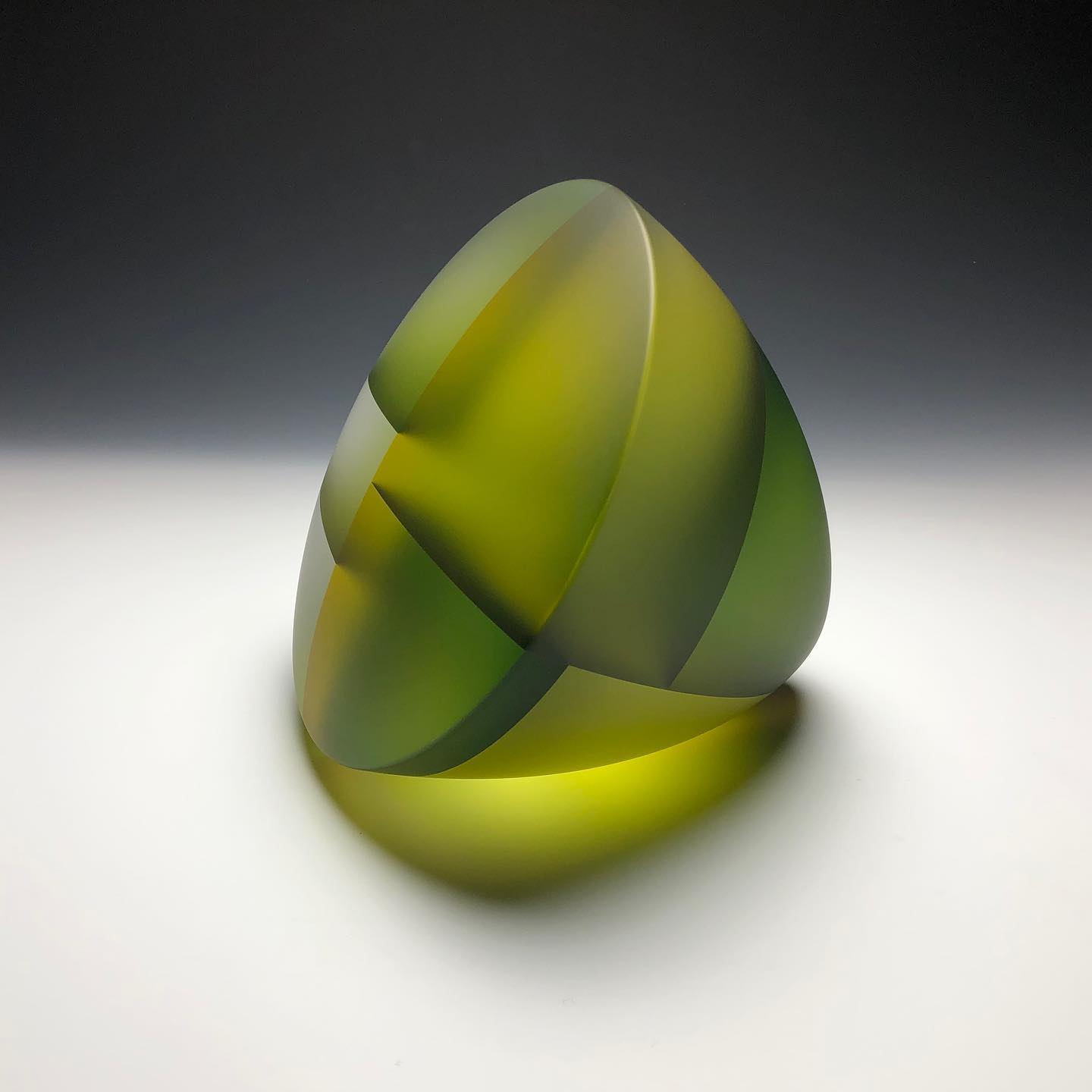 Artist Creates Segmented Glass Sculptures Inspired By The Cell Division ...