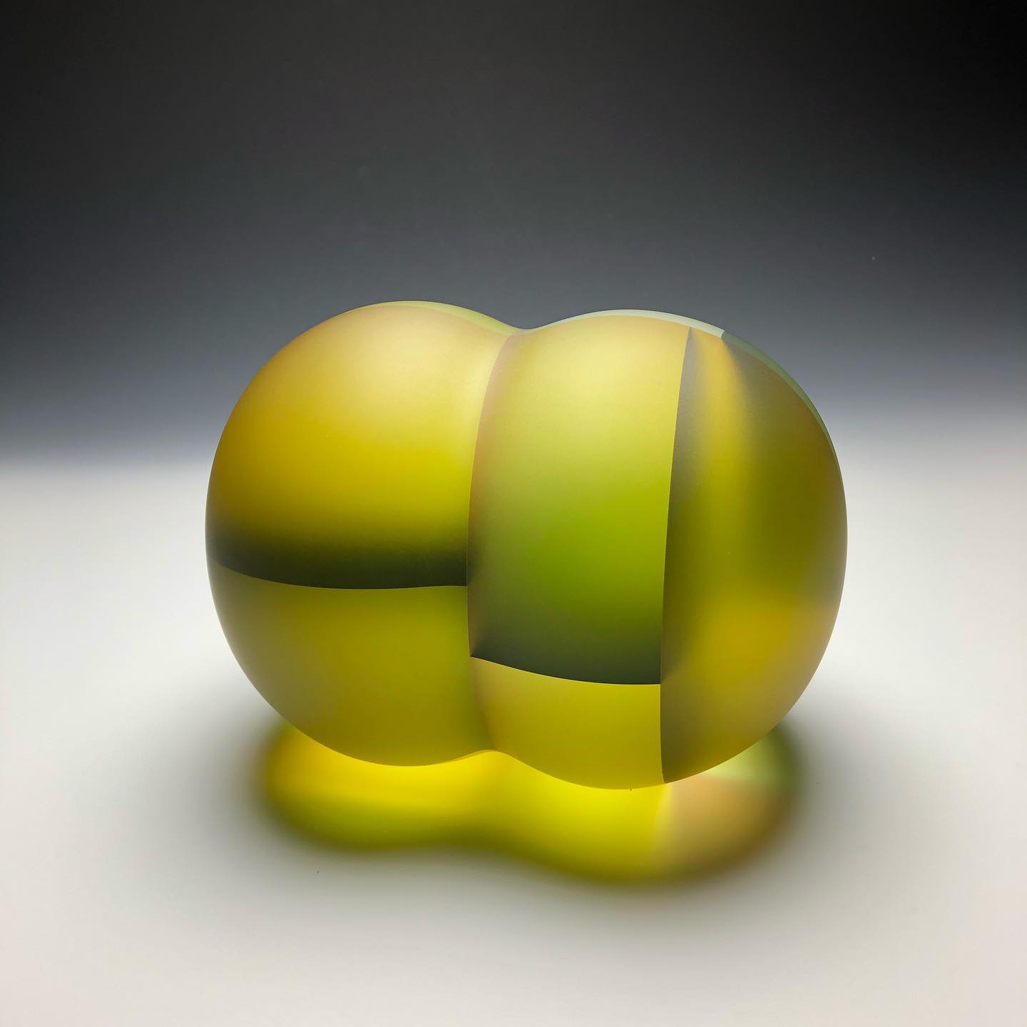 Artist Creates Segmented Glass Sculptures Inspired By The Cell Division ...