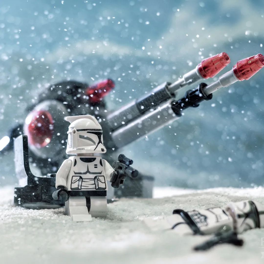 Photographer Creates Small-Scale Action-Packed Scenes Using Toys ...