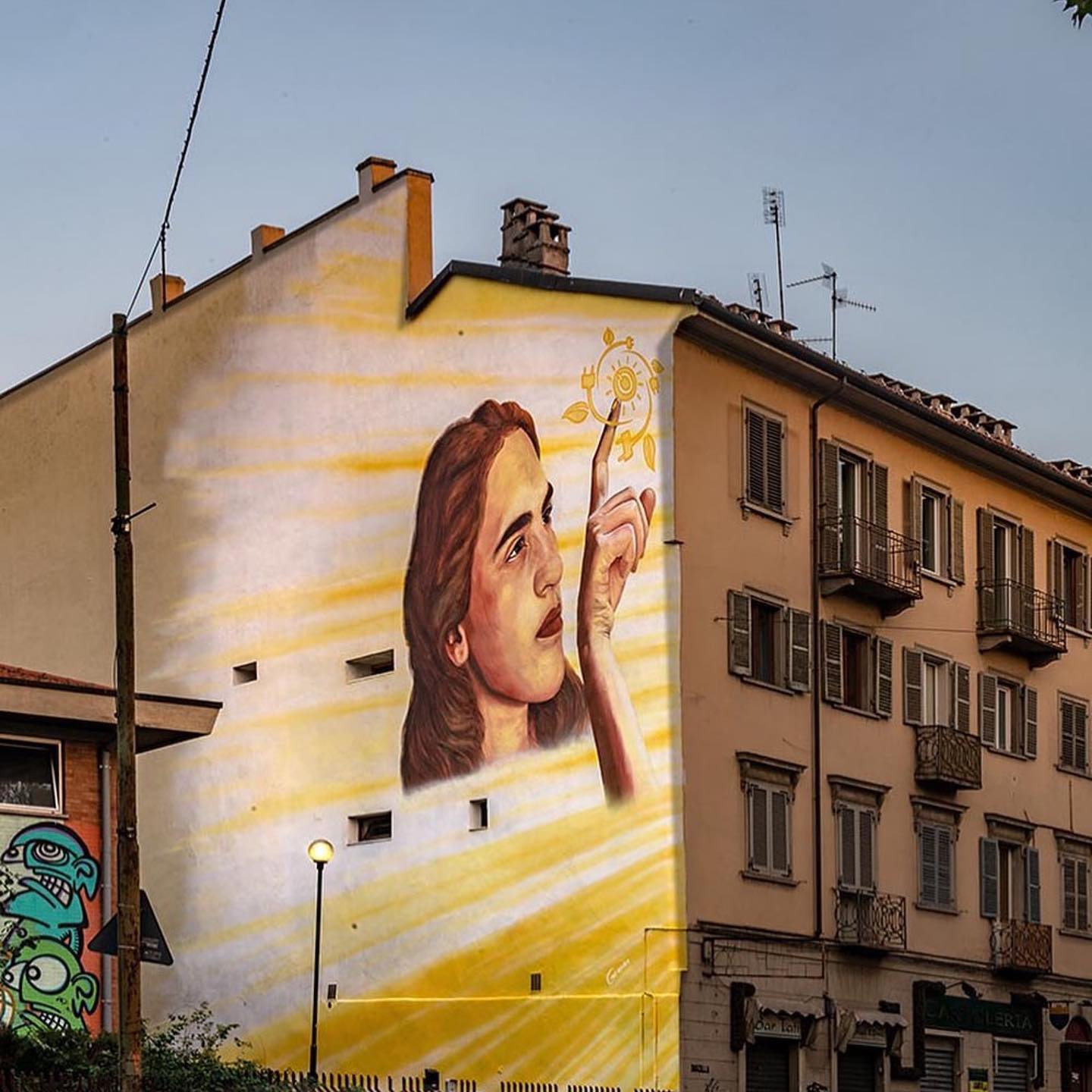 The Large-Scale Artworks & Street Art by Jorge Rodriguez-Gerada ...