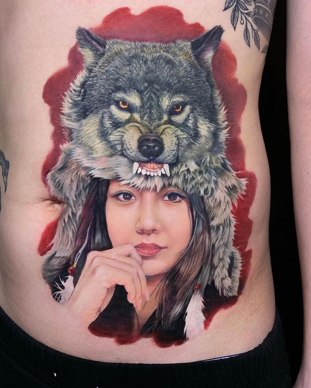Vietnamese Artist Creates Hyper-Realistic Tattoos That Look Like They ...