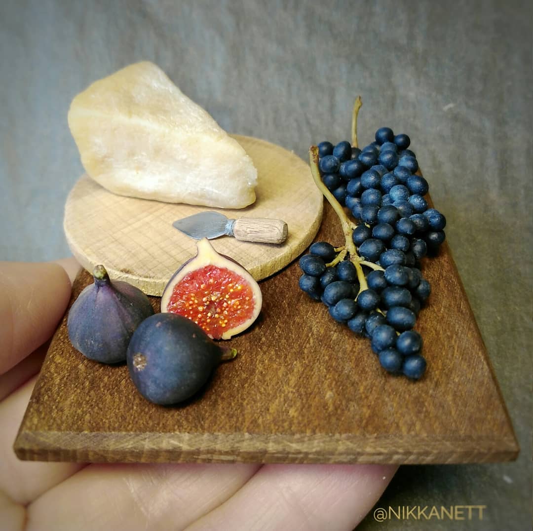 Ukrainian Artist Creates Realistic Miniature Sculptures With Clay ...