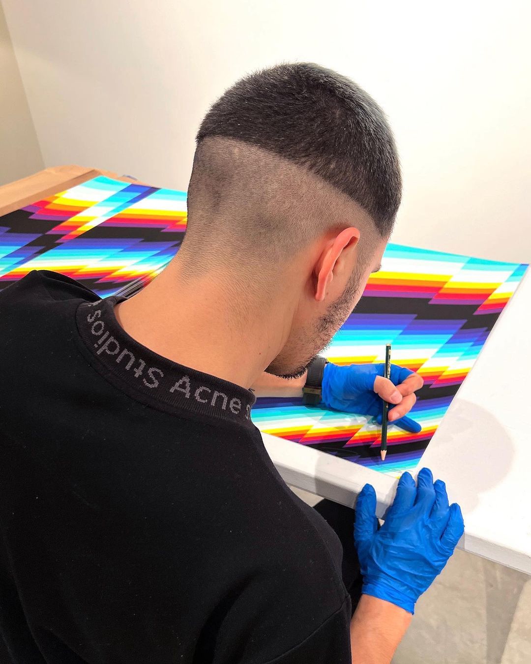 Beyond The Streets: The Superb Chromatic Artworks by Felipe Pantone ...