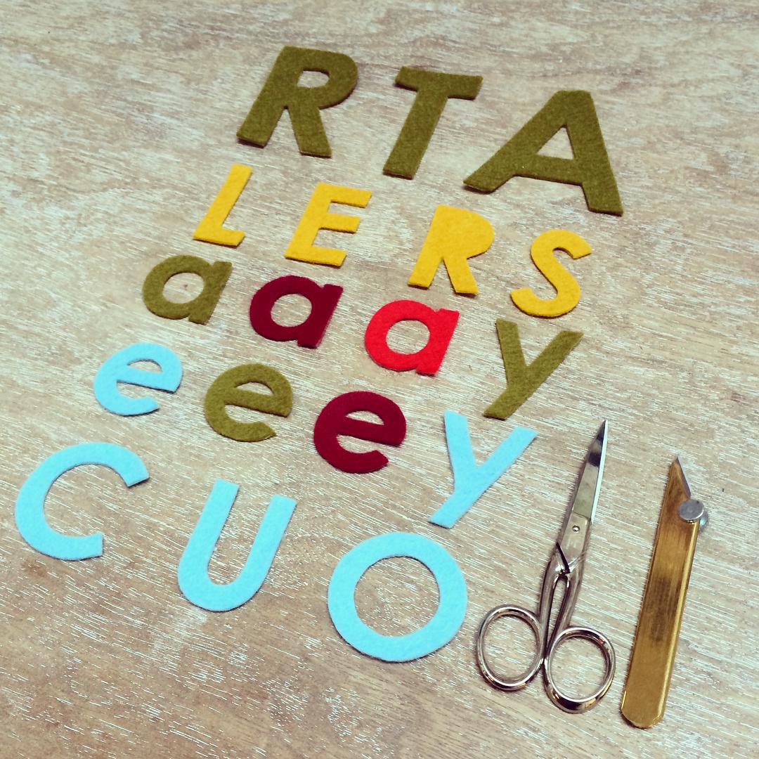 The Superb Embroidered Typography by Jessica Dance » Design You Trust ...
