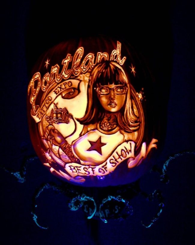 Artist Creates Incredibly Detailed Pumpkins With References To Pop ...